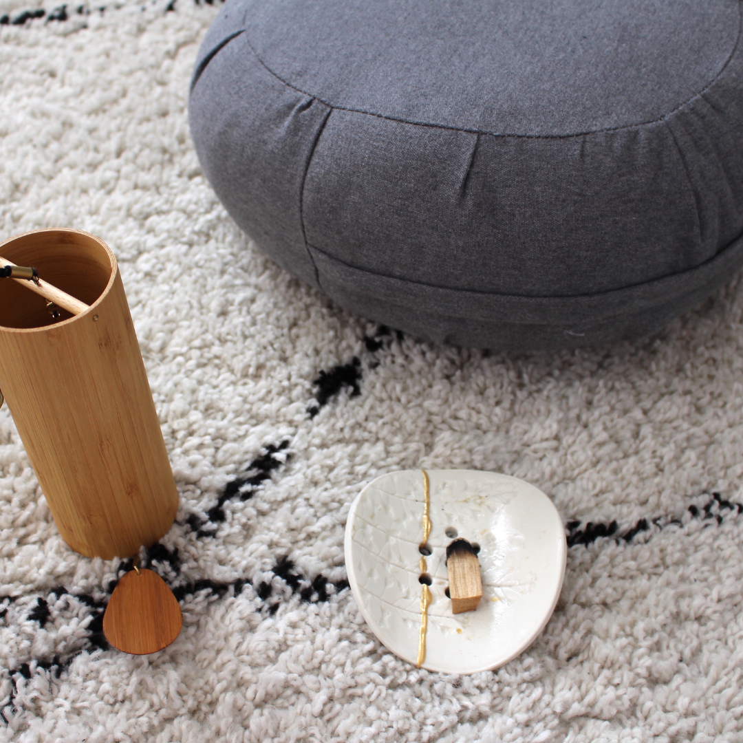 Emeline Chiastolite – Méditation • Sonothérapie • Bien-être